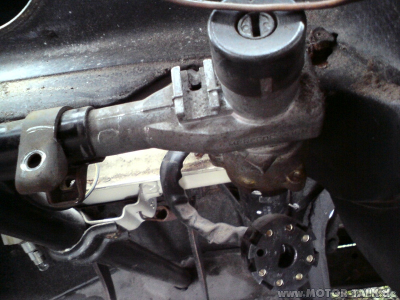 Lenkradschloss Mercedes 207 D : Lenkradschloss Mercedes 207 D ausbauen ... Lenkradschloss Mercedes 207 D : Lenkradschloss Mercedes 207 D ausbauen ...