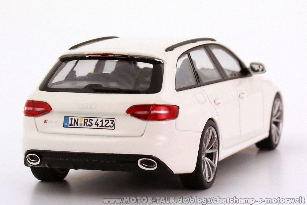 Premiere: Der neue Audi RS4 als Modellauto im Maßstab 1:43 : Chatchamp ...