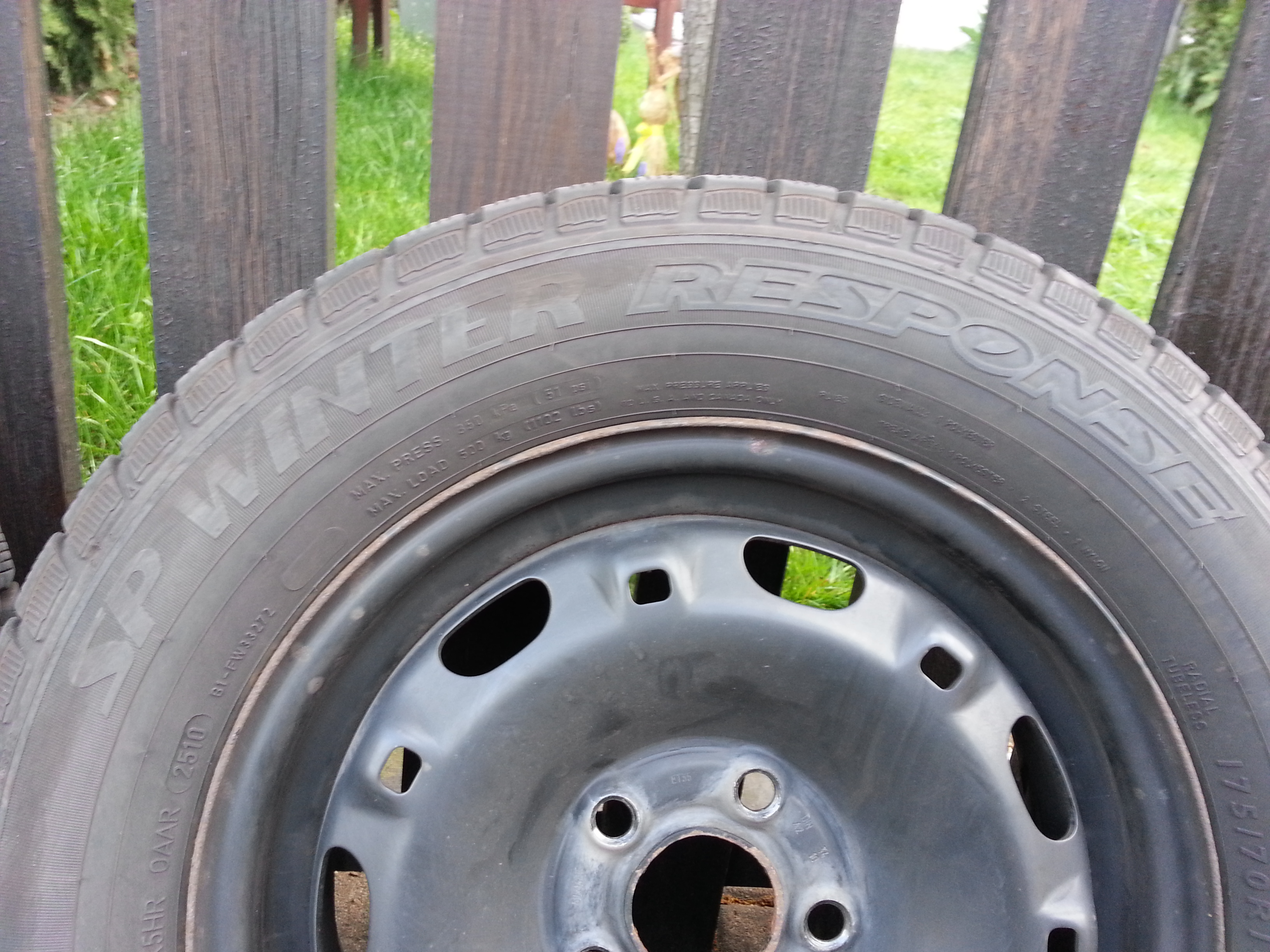 Dunlop Winterreifen 175 70 R14 auf 5Jx14 Stahlfelgen VW Polo 6R : Biete