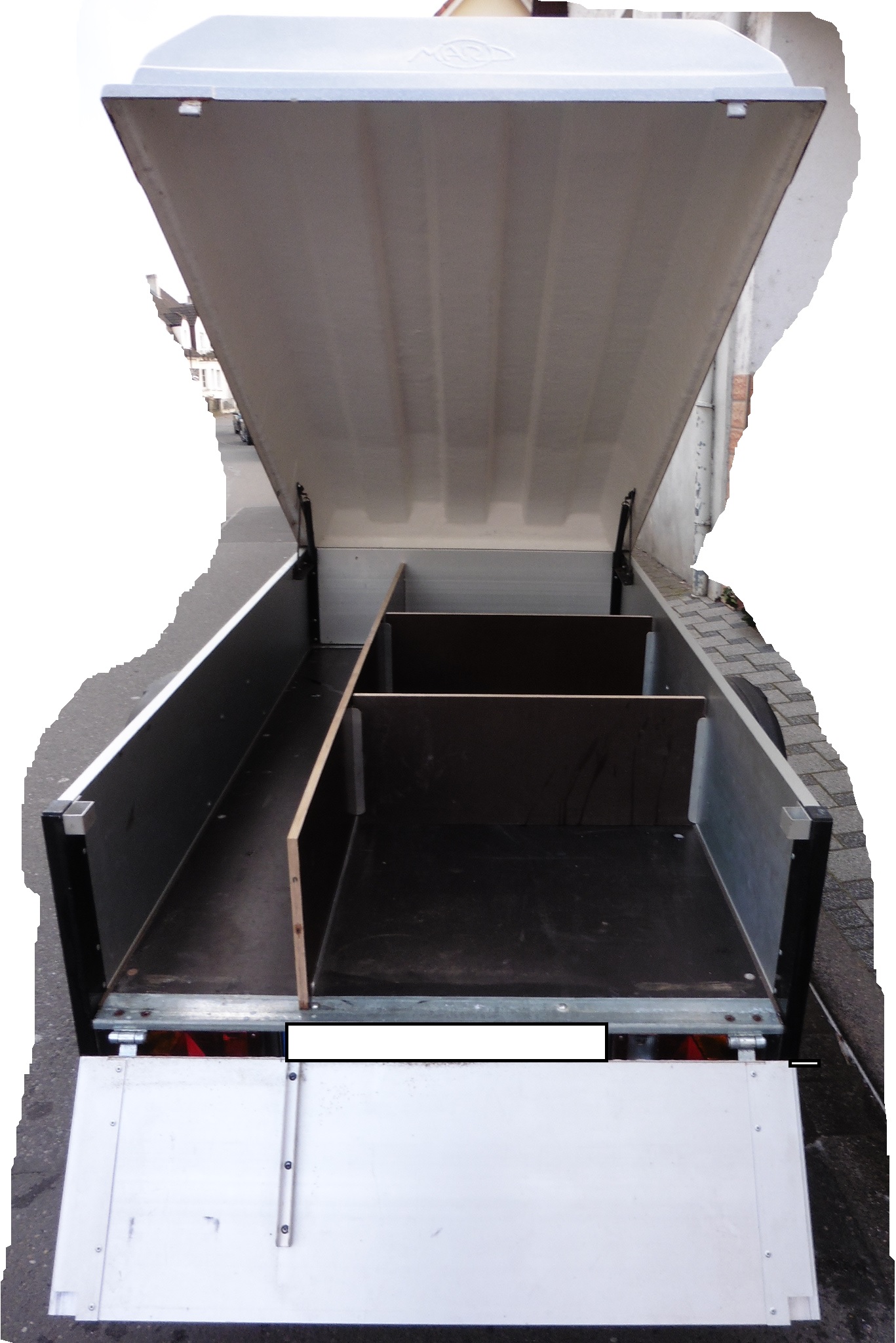 Anhänger mit GFK-Deckel 750kg : Biete Anhänger mit GFK-Deckel 750kg : Biete