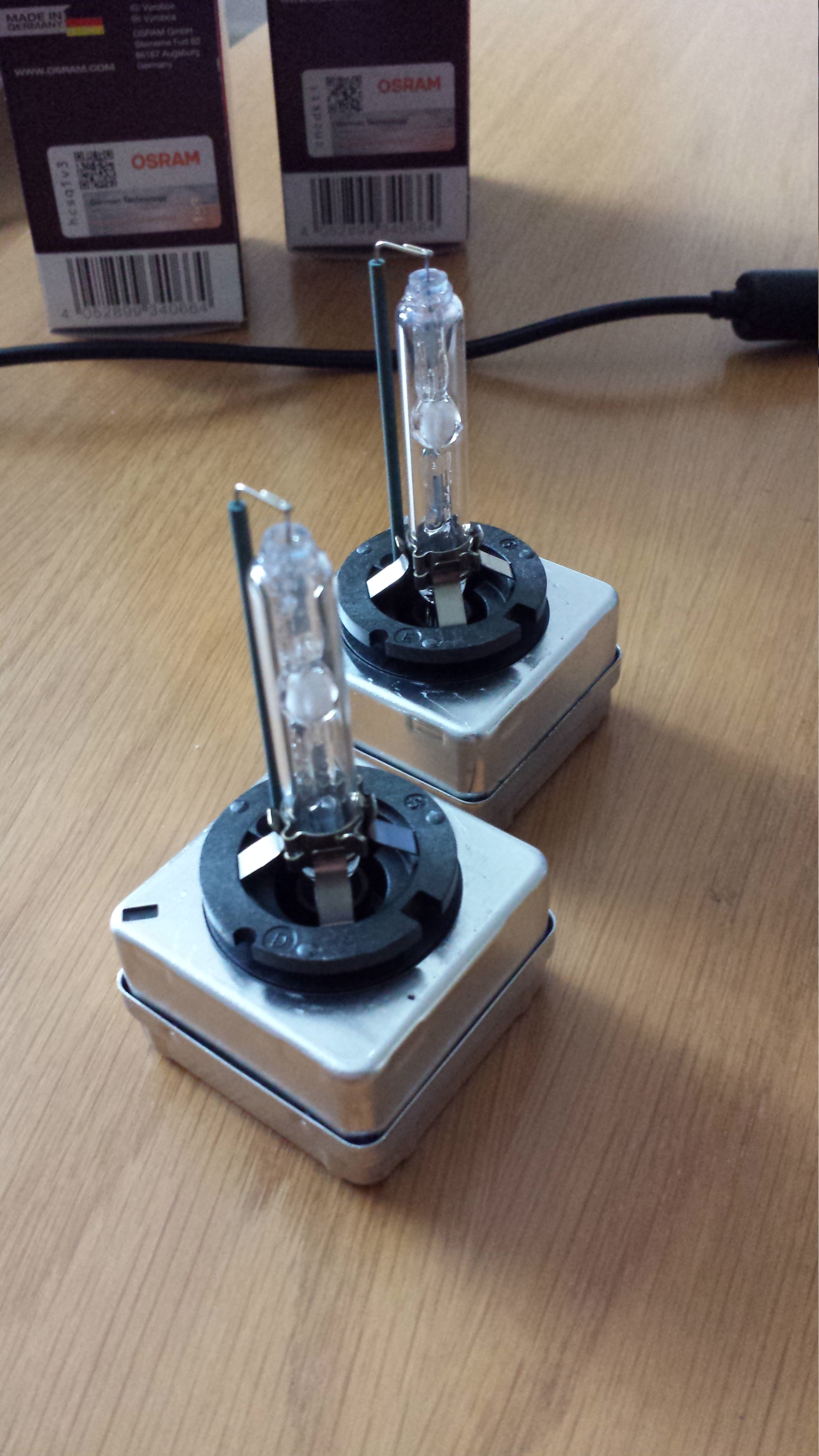 OSRAM Xenon D3S Xenarc 66340 : Biete