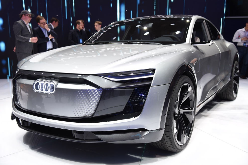 Drei Elektro-Motoren treiben die Studie an : Der zweite Elektro-Audi ... Drei Elektro-Motoren treiben die Studie an : Der zweite Elektro-Audi ...